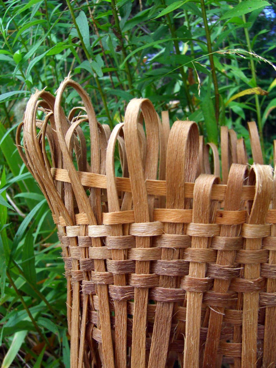 Weaving a Pack Basket - Asia Suler